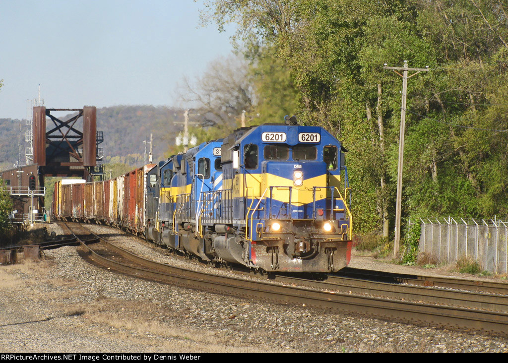 DM&E 6201, CP's Tomah Sub.